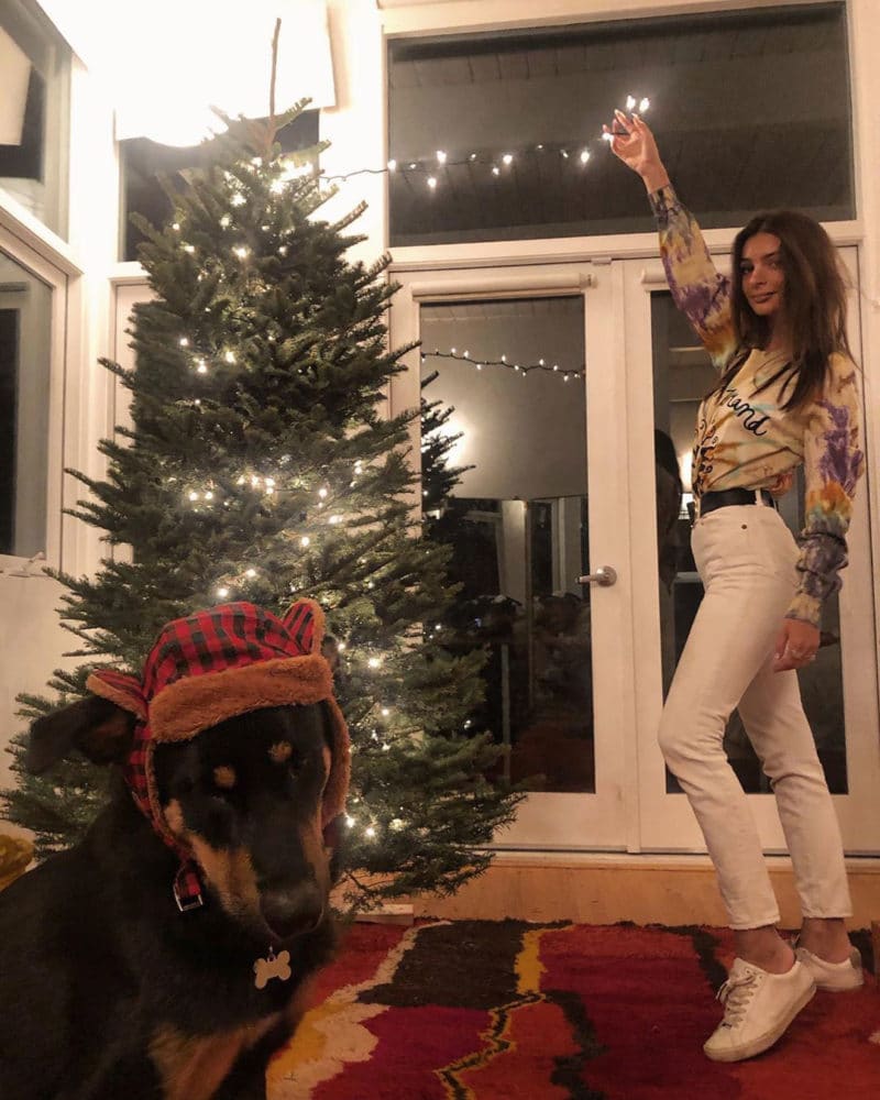 Celebrities Spreading Holiday Cheer with These Christmas Photos – Page 60