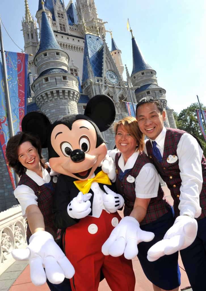 Ludicrous Moments Witnessed by Disneyland Employees – Page 23
