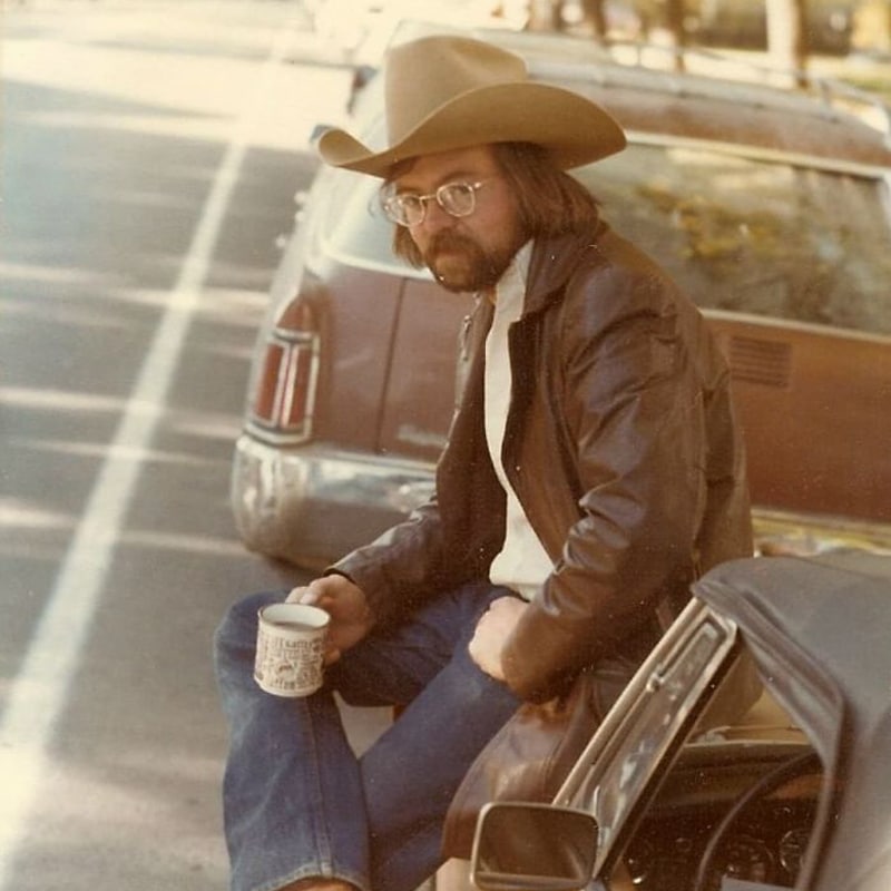 Old-School Dad Pics That Are A Blast From The Past – Page 21