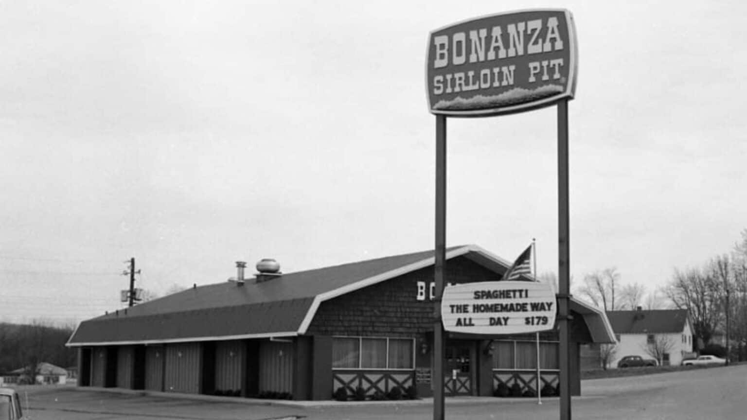 25 Classic Steakhouses That No Longer Exist in the US – Page 2