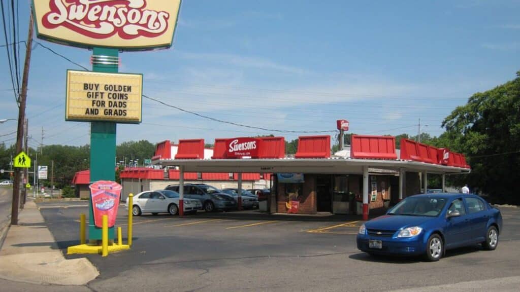 18 Drive-In Restaurants That Have Fallen from Grace – Page 8