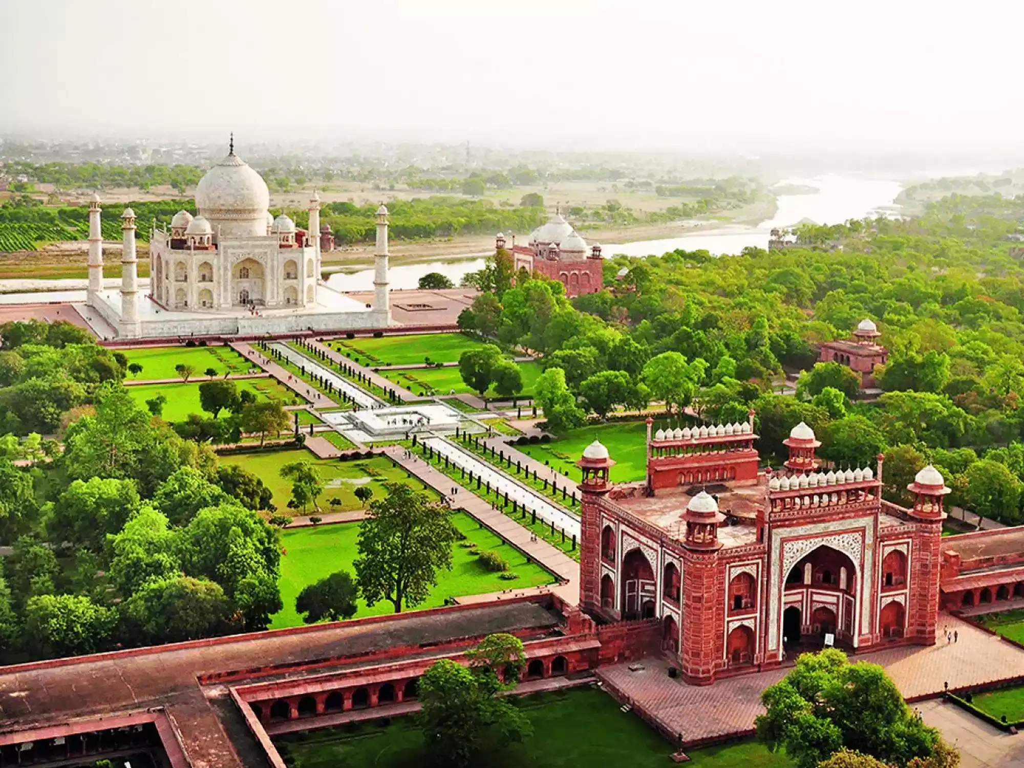 Famous Landmarks That Almost Looked Completely Different – Page 20
