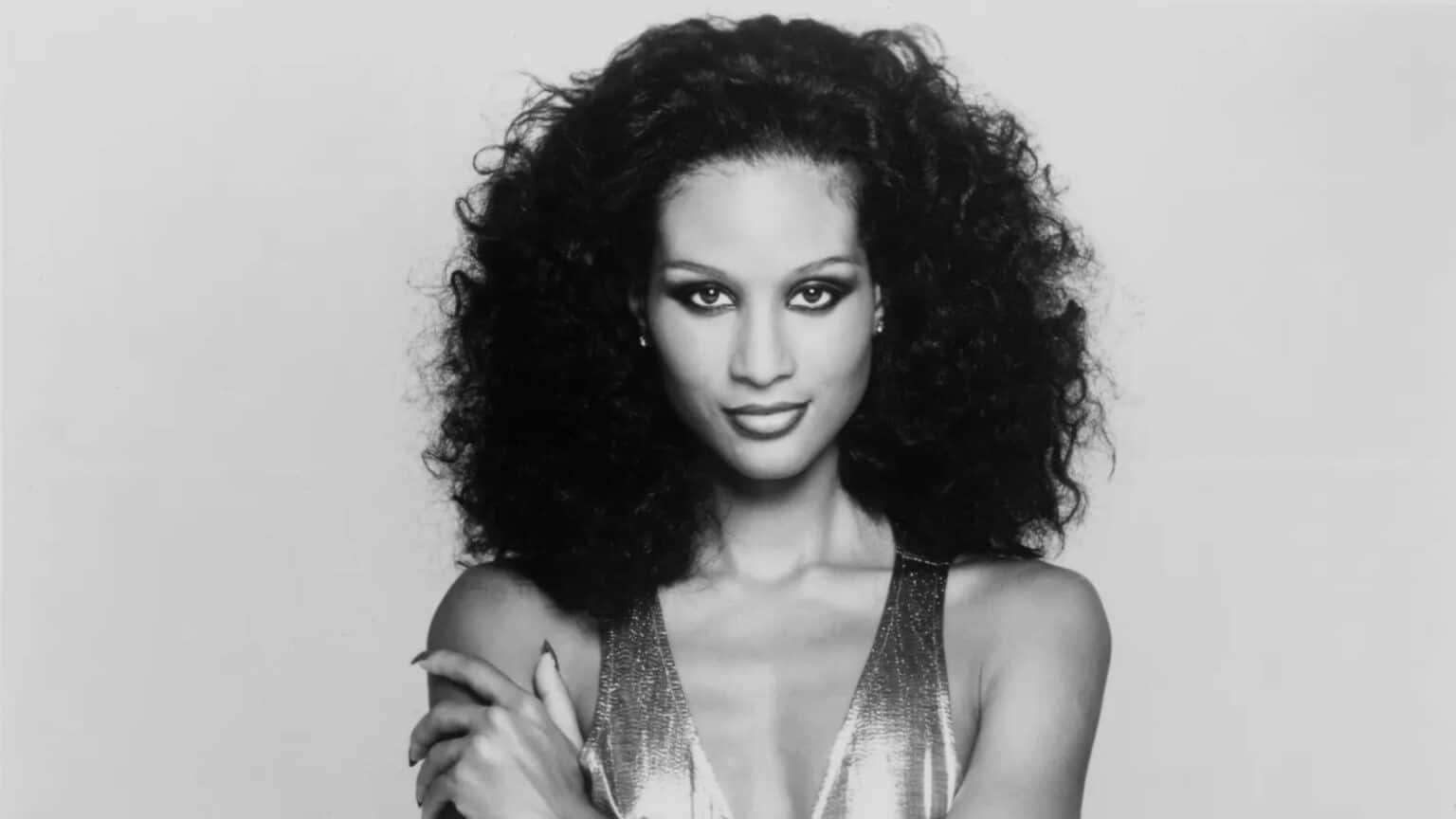 The Most Beautiful Women of the 1970s, Ranked – Page 3